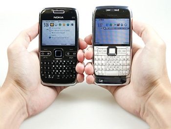 “Kẻ kế nhiệm” Nokia E72 có gì khác E71? | mainguyen.vn