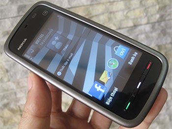 'Đập hộp' Nokia cảm ứng giá rẻ 5233 chính hãng tại Mai Nguyên ...