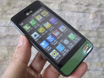 'Đập hộp' LG cảm ứng giá rẻ mới nhất: GD510 Pop | mainguyen.vn