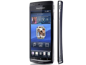 Xperia Arc đặt hàng giá 728 USD | mainguyen.vn
