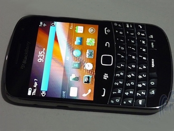 Rò rỉ hình ảnh Blackberry Bold Touch 9900 | mainguyen.vn