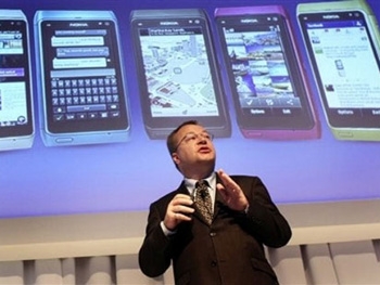 CEO Nokia khẳng định Windows Phone vẫn ra mắt năm nay | mainguyen.vn