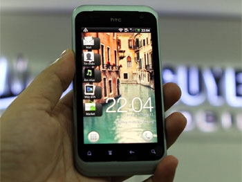 Khui hộp HTC Rhyme dành cho phái nữ chính hãng tại Mai Nguyên | mainguyen.vn