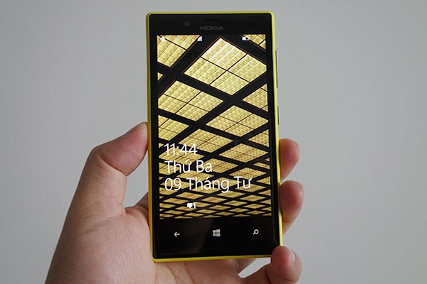 Khui hộp Nokia Lumia 720 chính hãng tại Mai Nguyên | mainguyen.vn