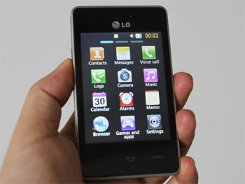 Khui hộp LG Cookie Smart 2 sim 2 sóng giá rẻ | mainguyen.vn