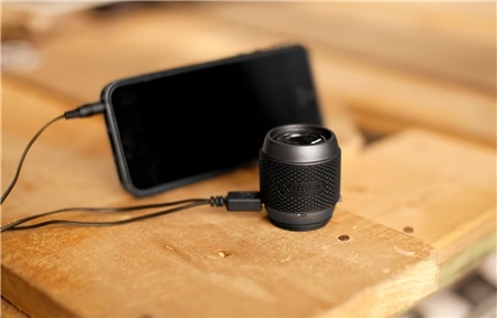 X-mini Me & We: Bộ đôi loa nhỏ nhất thế giới | mainguyen.vn