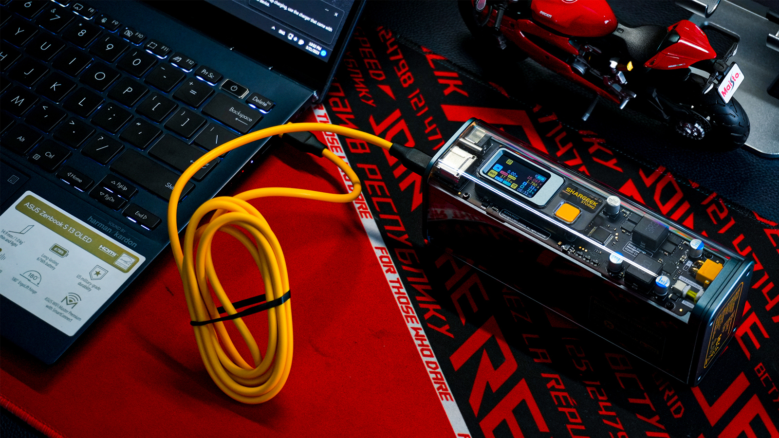 Trên tay pin sạc dự phòng Shargeek Storm 2 - Đẹp, sạc nhanh 100W, thay thế được linh kiện ...