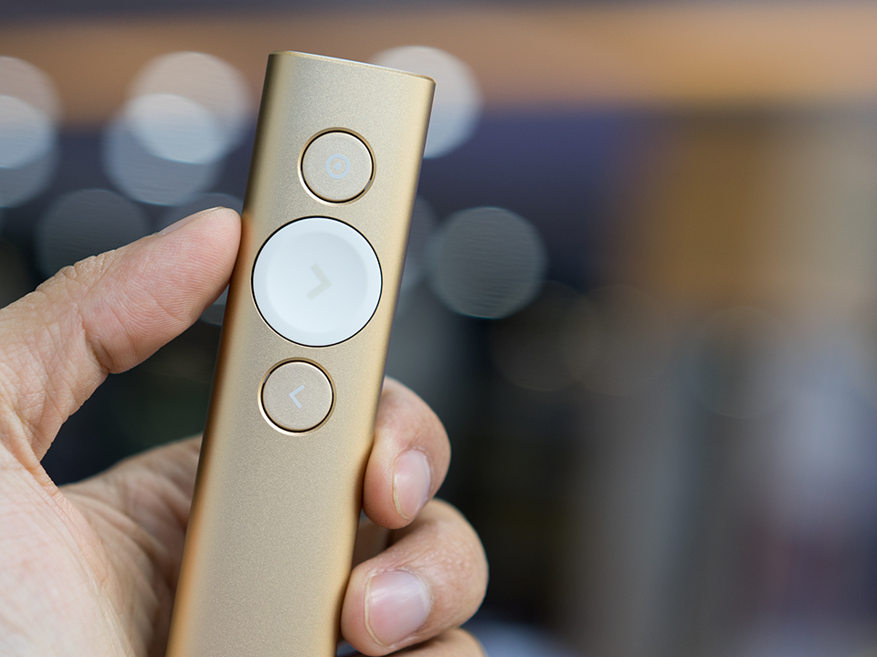 Khui hộp Spotlight Presentation Remote - Thiết bị trình chiếu rất ...